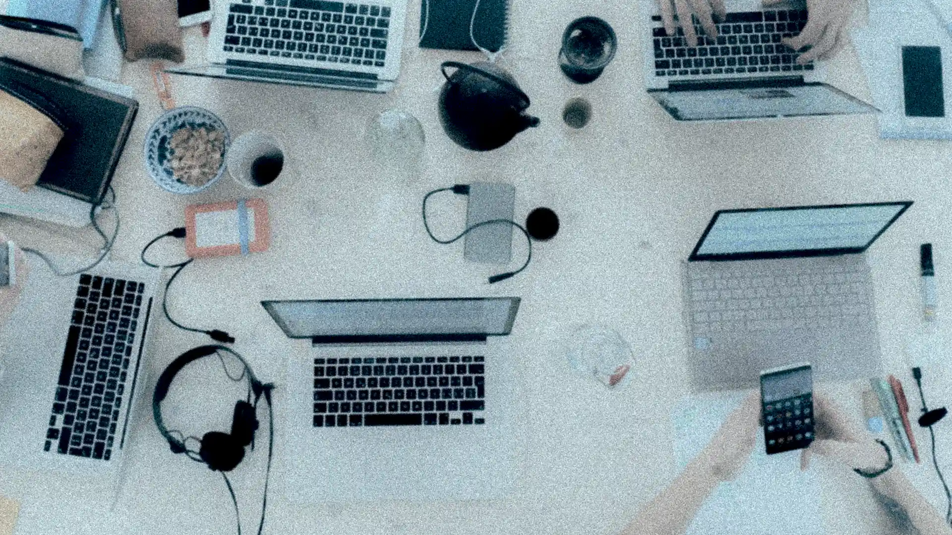 Agency Solutions - Expand Addressable Audiences with Roqad